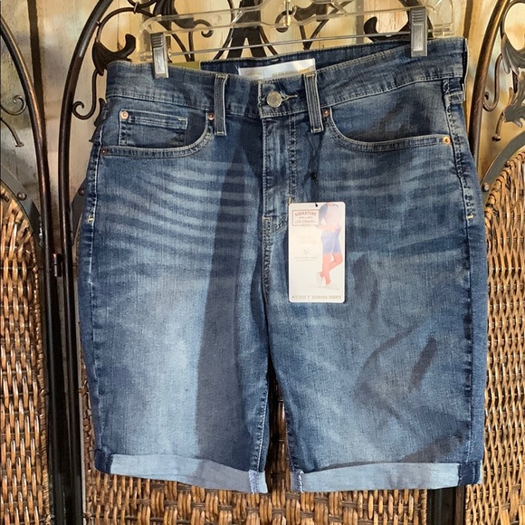 Signature by Levi Strauss | Shorts | Nwt Levi Signature Simply Stretch ...